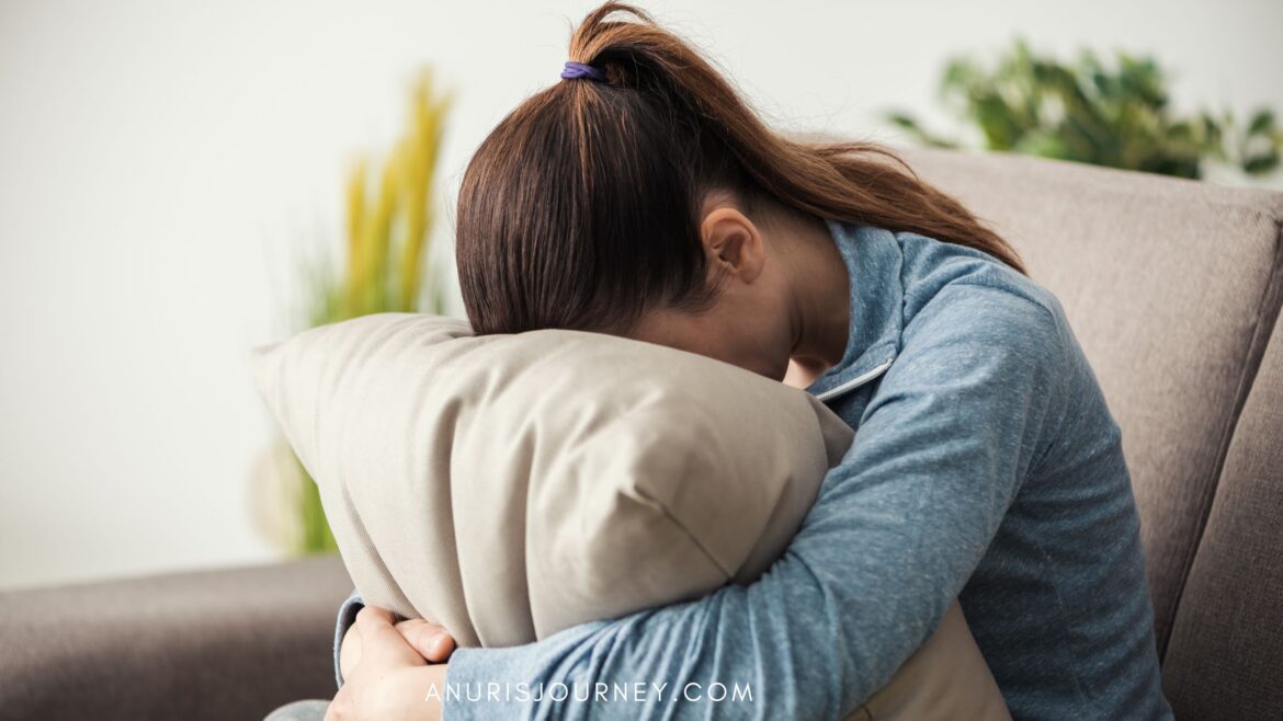 250 POSITIVE AFFIRMATIONS FOR HEALING A BROKEN HEART - Anuri's Journey