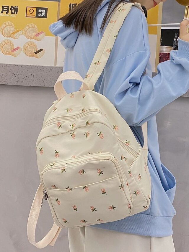 35 PERFECT HIGH SCHOOL GRADUATION GIFTS FOR HER - Anuri's Journey