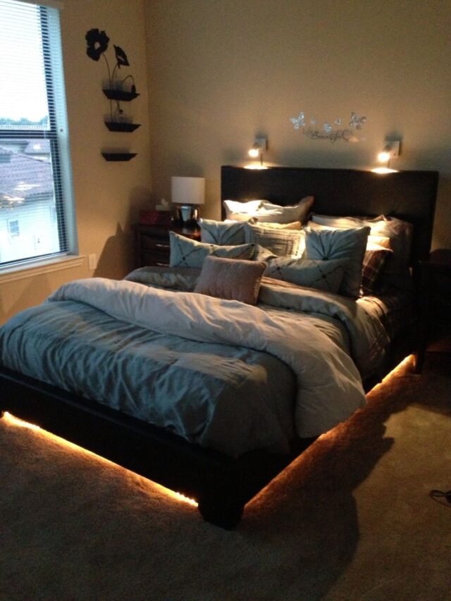 19 GORGEOUS STRING LIGHT DECOR IDEAS FOR A DREAMY BEDROOM - Anuri's Journey