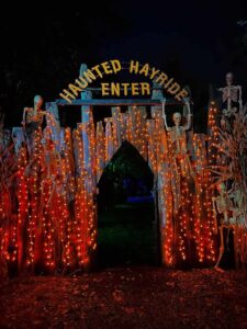 33 FUN HALLOWEEN DATE IDEAS TO HAVE - Anuri's Journey