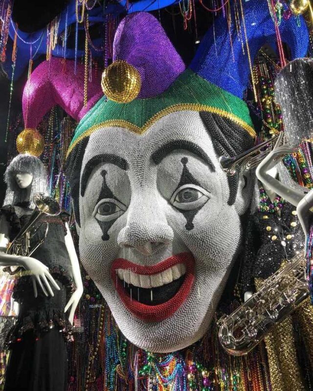 27 MARDI GRAS PARTY GAMES FOR ADULTS - Anuri's Journey