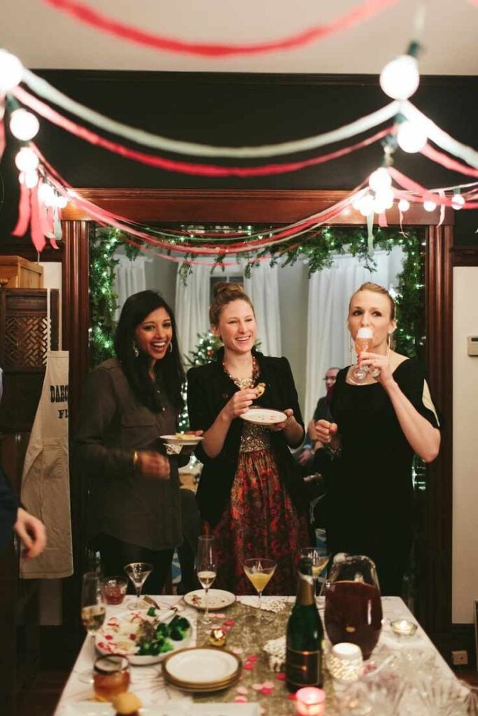 25 FUN COCKTAIL PARTY GAMES FOR ADULTS - Anuri's Journey