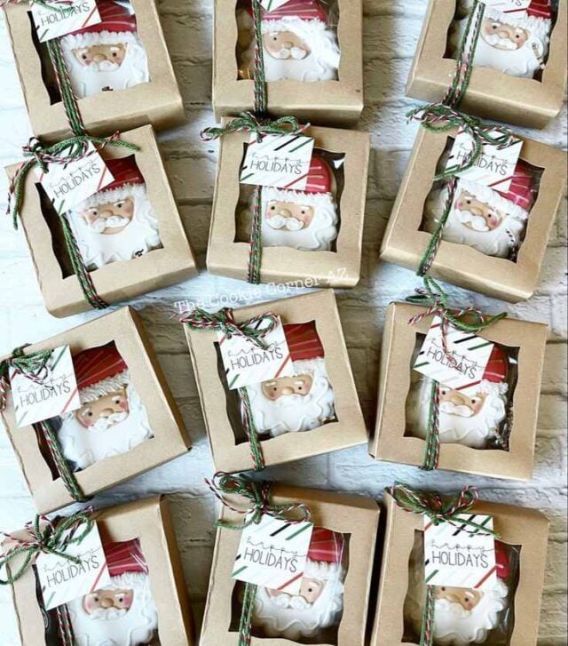 25 WAYS TO THROW THE BEST CHRISTMAS PARTY EVER - Anuri's Journey