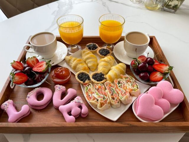 22 Essential Valentine Care Package Ideas to Melt Their Heart - Anuri's ...
