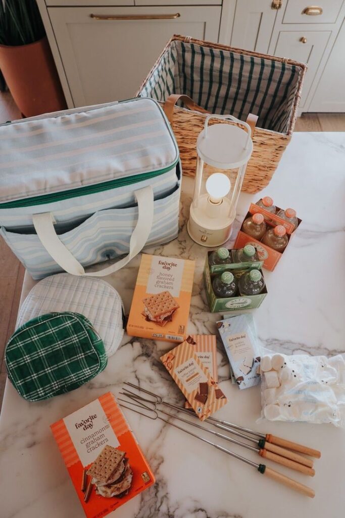 39 best Spring Picnic ideas for a perfect day outdoors - Anuri's Journey