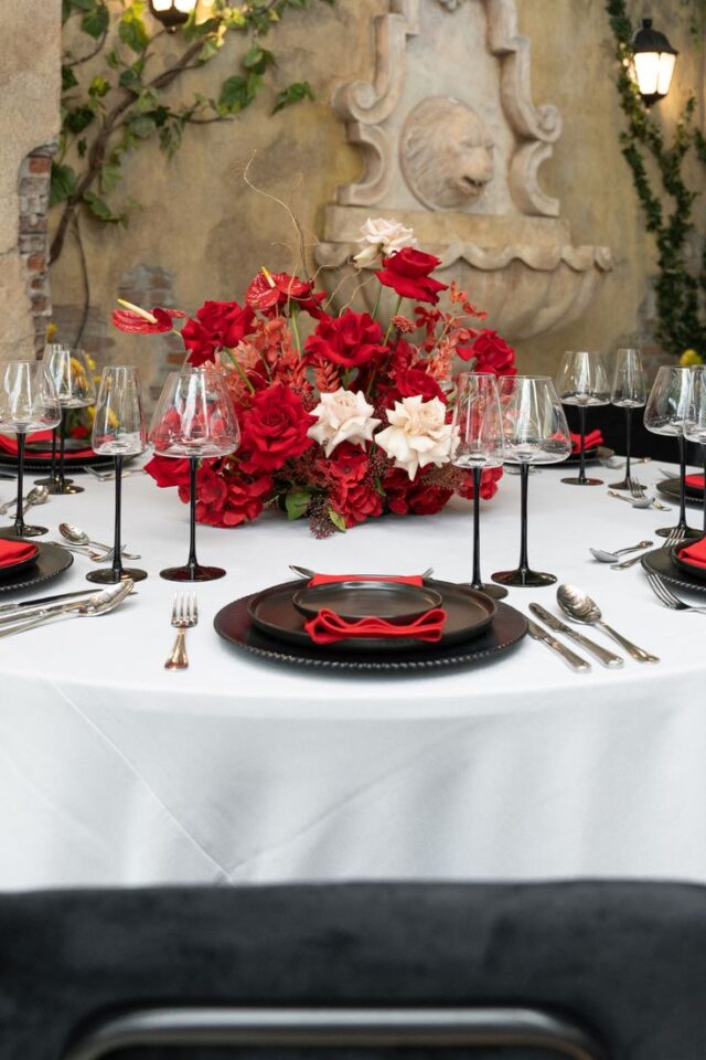 29 Simple and Elegant Birthday Tablescape Ideas - Anuri's Journey